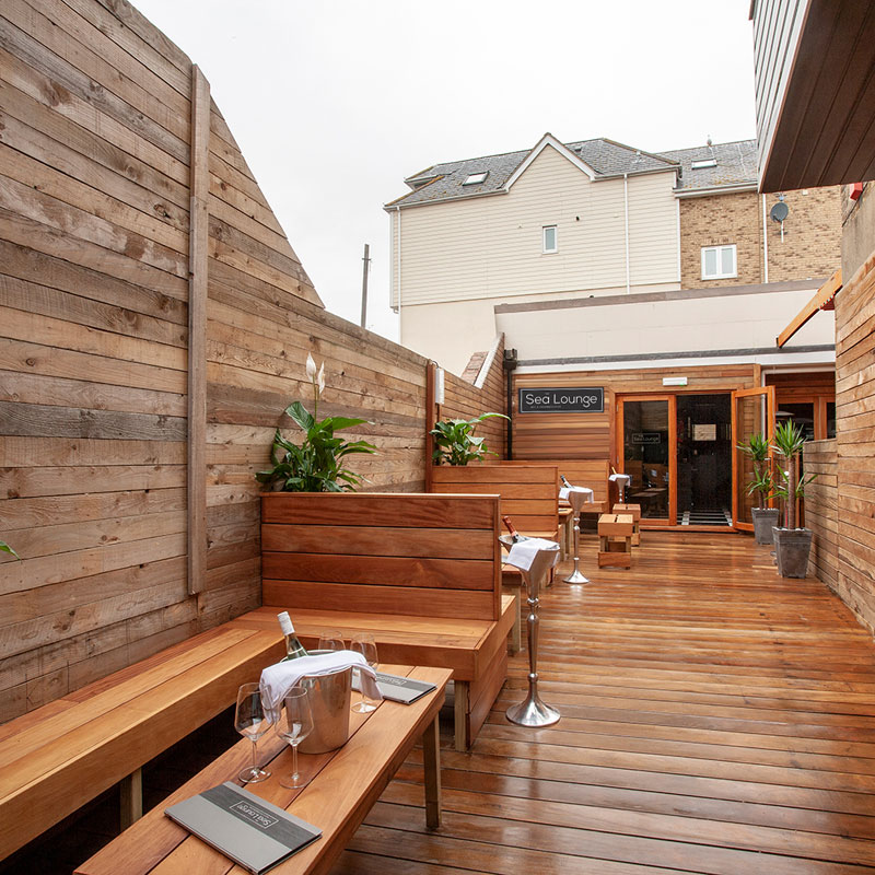 The Sea Lounge, Broadstairs - Bar, Restaurant & Accommodation